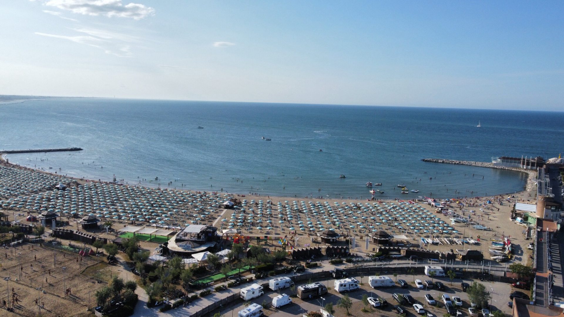 Hotel fronte Darsena Rimini 4 stelle con piscina San Giuliano Mare Rimini